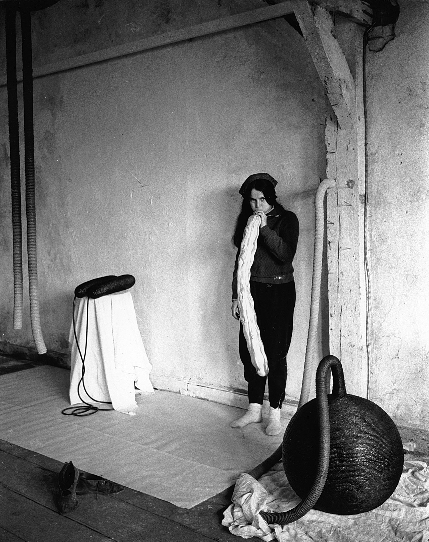 File Note 47: Eva Hesse - Camden Art Centre