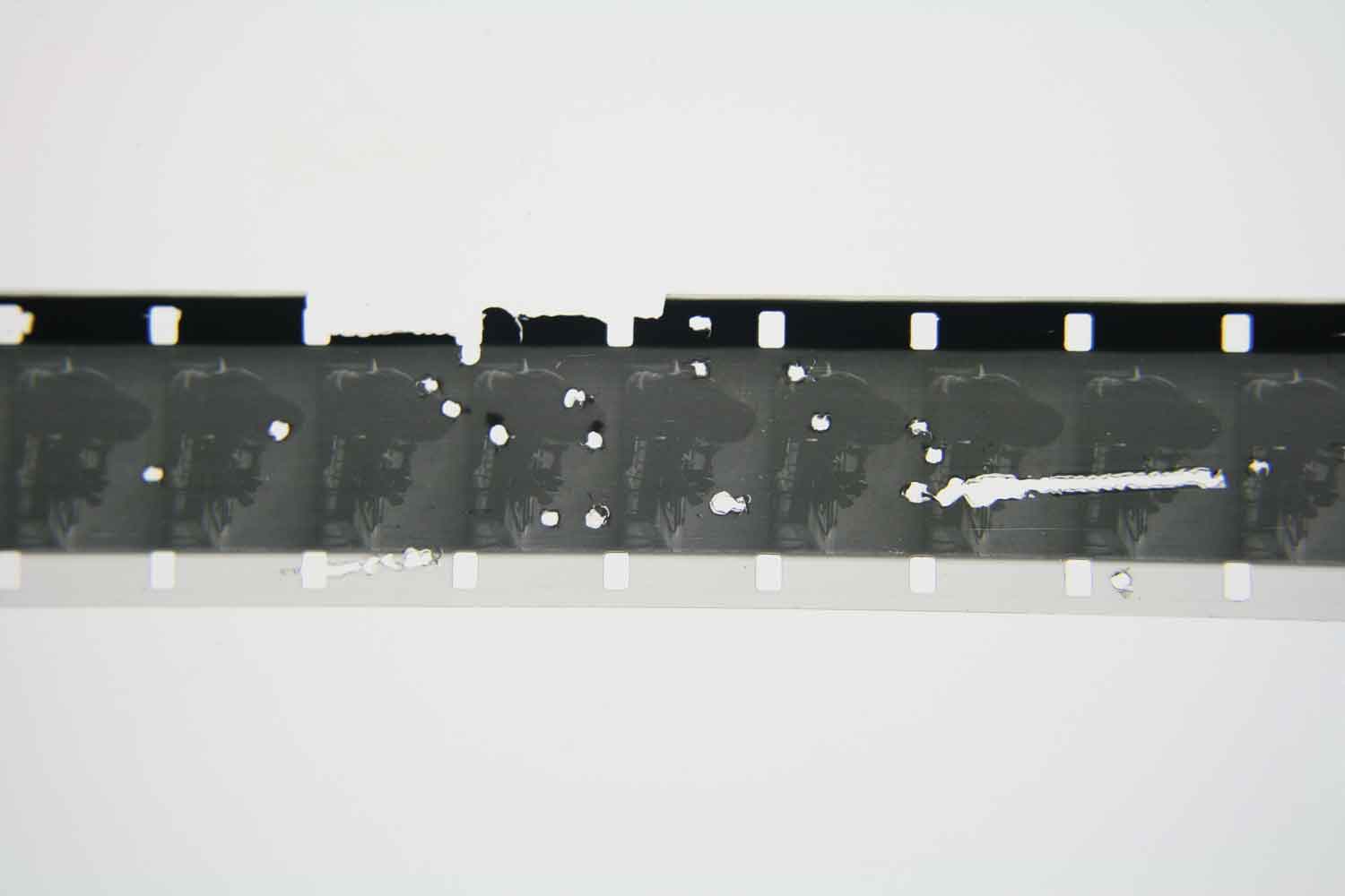 File Note 75: Film in Space: An exhibition of film and expanded cinema selected by Guy Sherwin ...